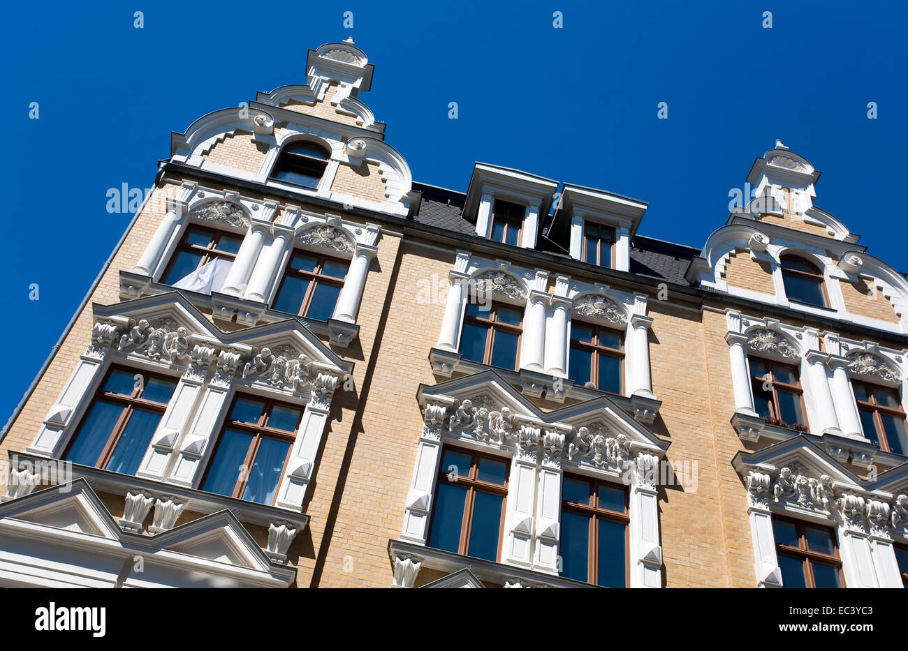 beautiful house front Stock Photo - Alamy