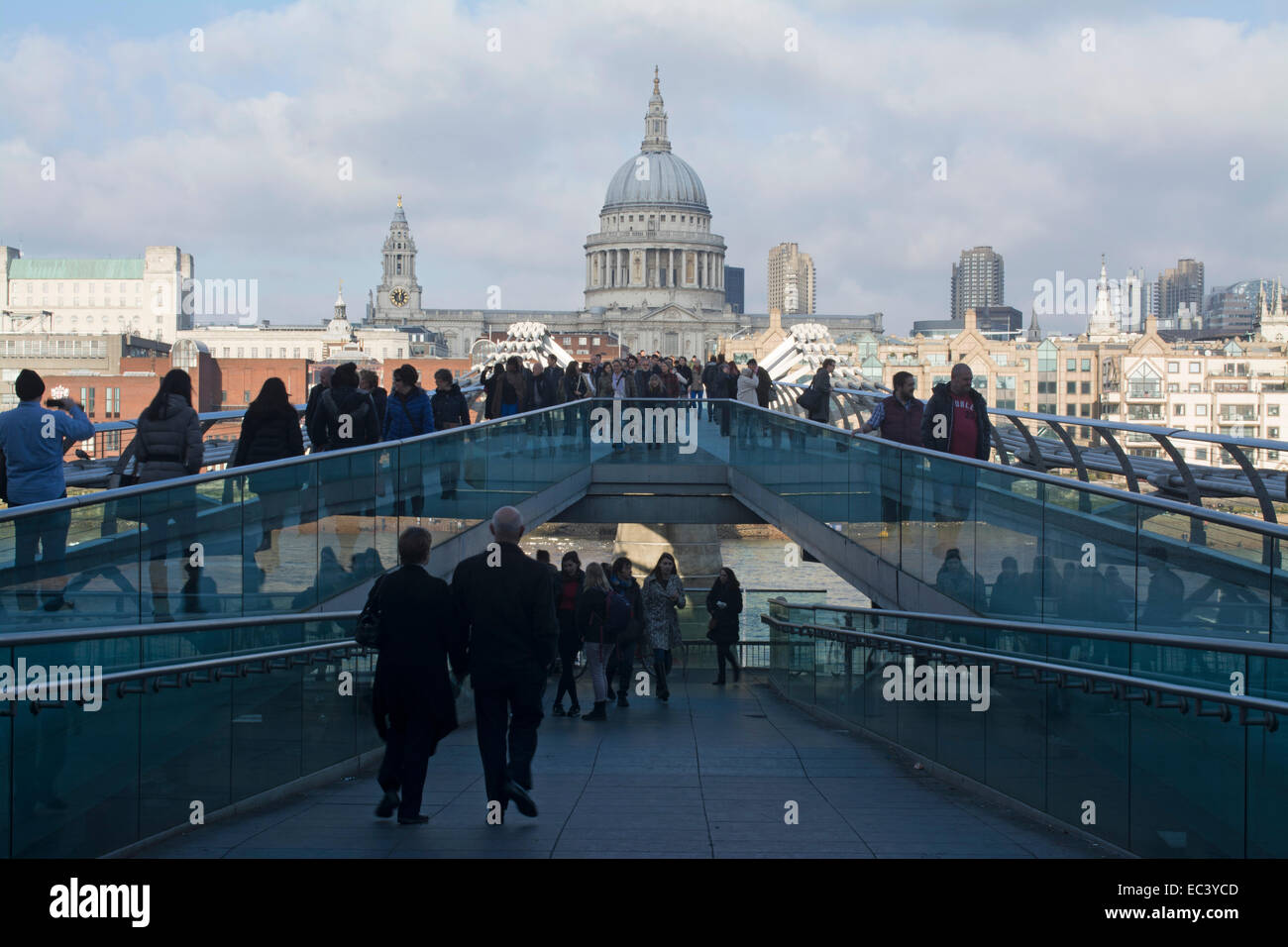 The Millennium Bridge, also known as the London Millennium Footbridge ...