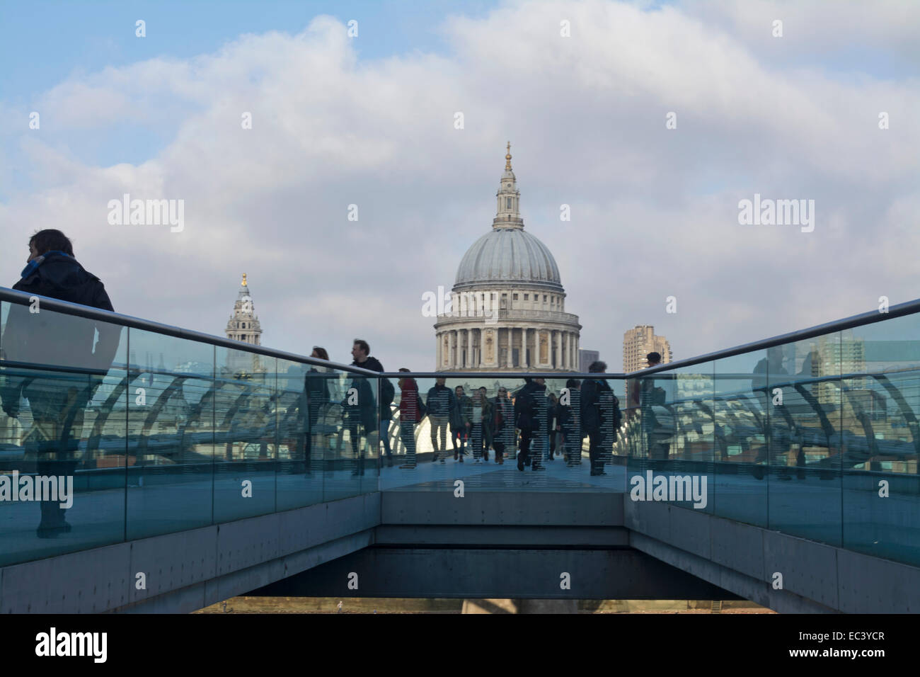 The Millennium Bridge, also known as the London Millennium Footbridge ...