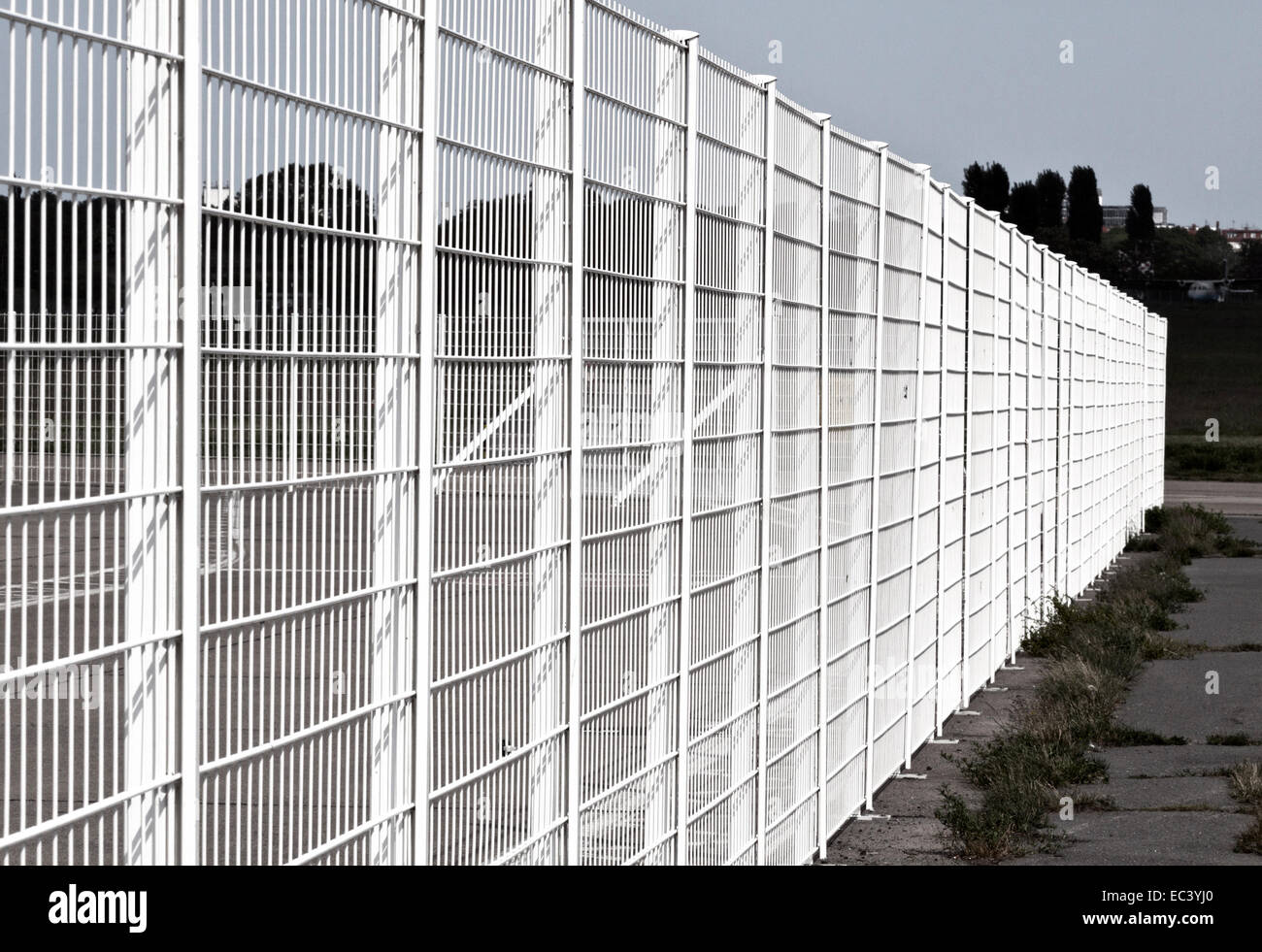 Lattice parapet hi-res stock photography and images - Alamy