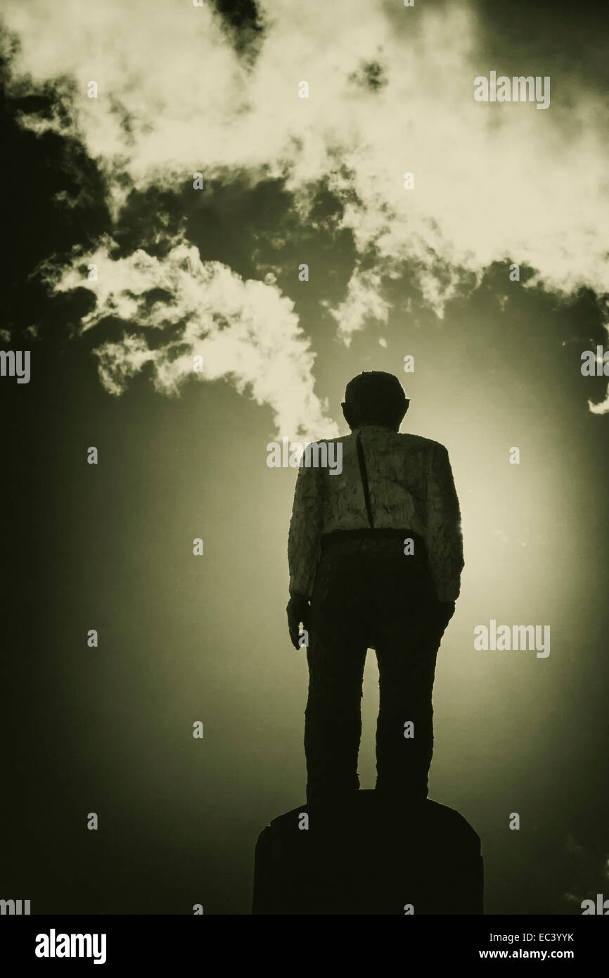 Daunting pose hi-res stock photography and images - Alamy