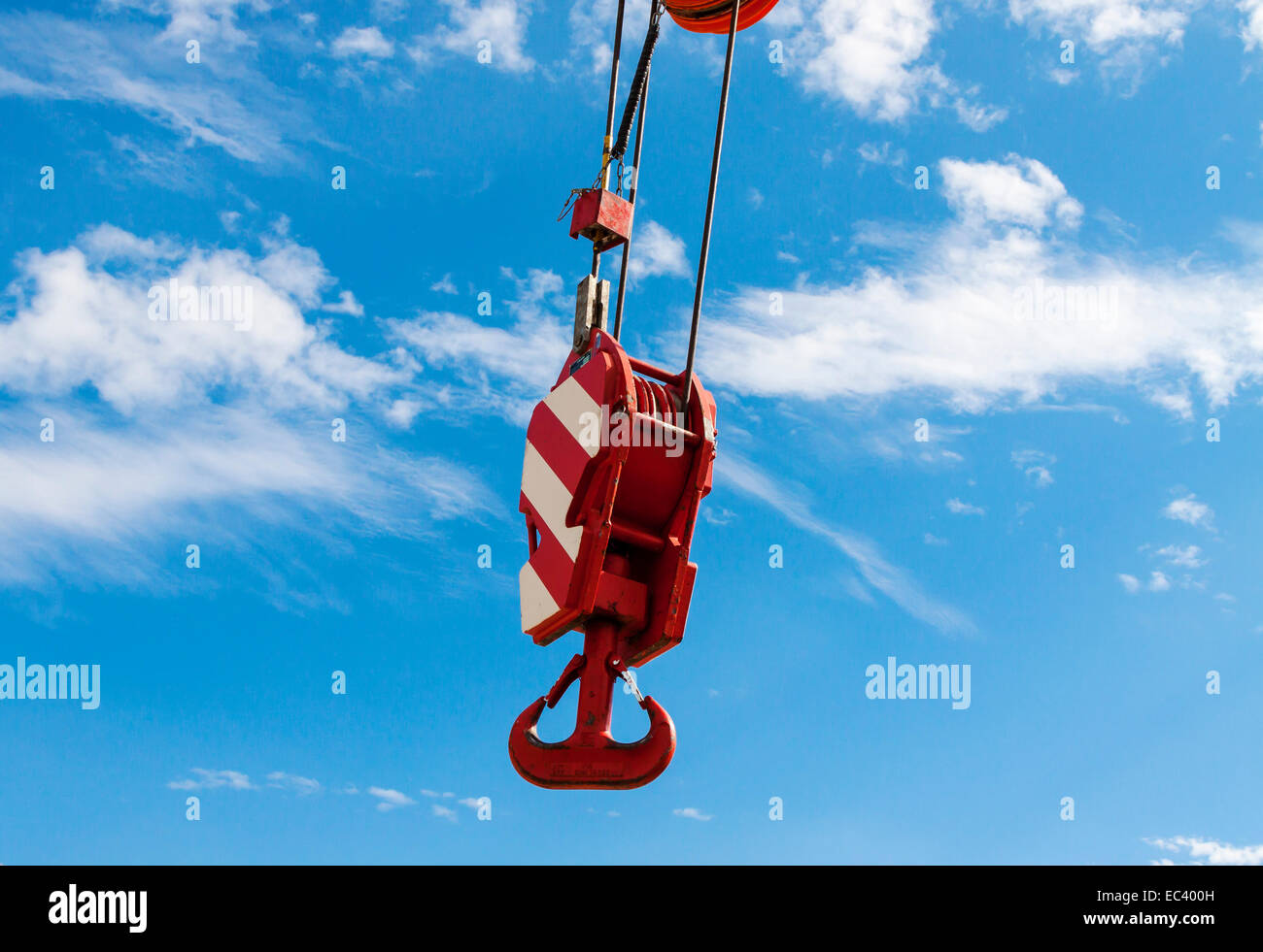 Antique load crane hi-res stock photography and images - Alamy