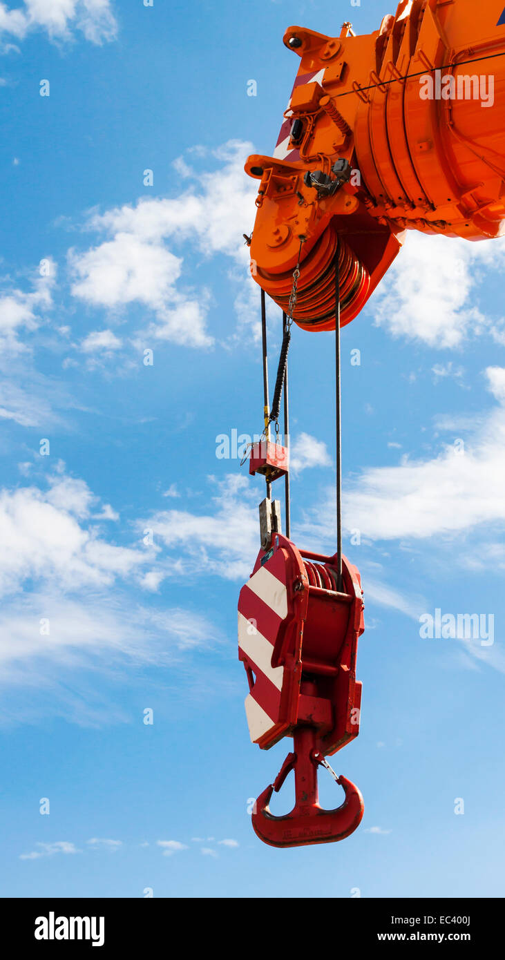 Antique load crane hi-res stock photography and images - Alamy
