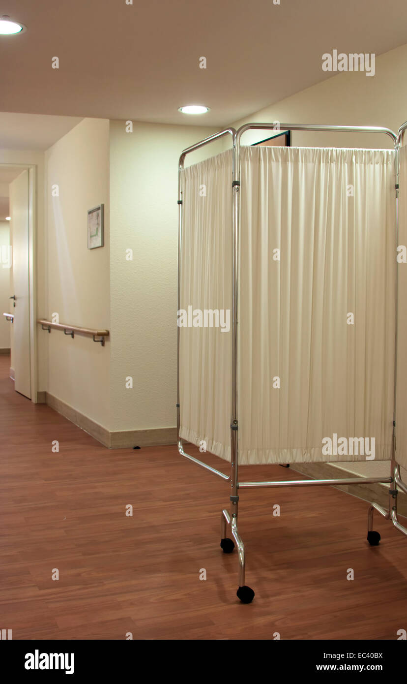 Hide modesty hi-res stock photography and images - Alamy