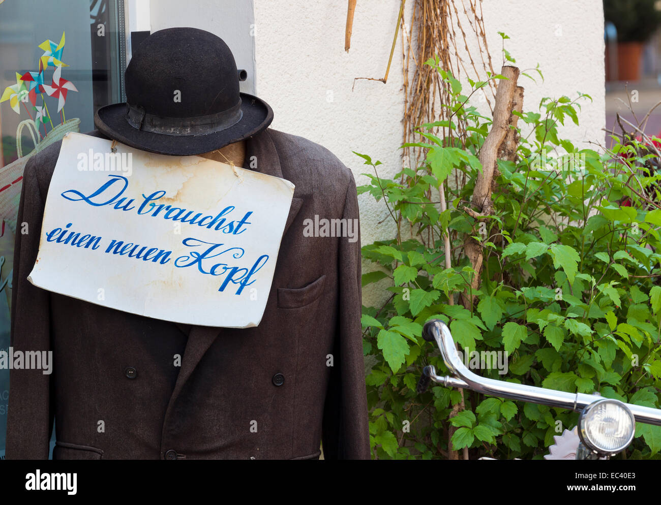 Headless doll hi-res stock photography and images - Alamy
