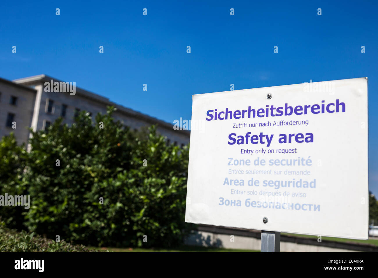 Know your safety signs hi-res stock photography and images - Alamy