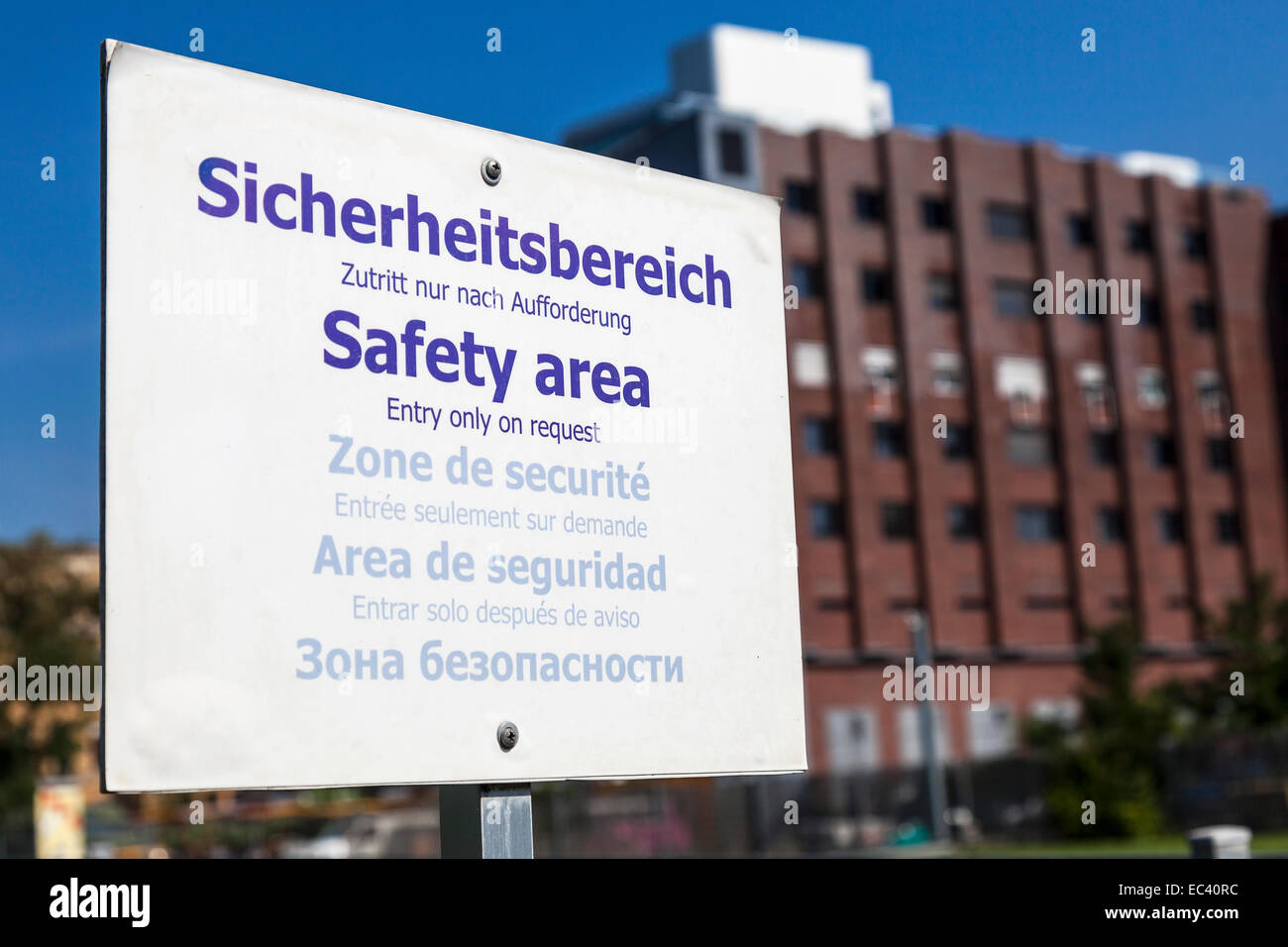 Know your safety signs hi-res stock photography and images - Alamy
