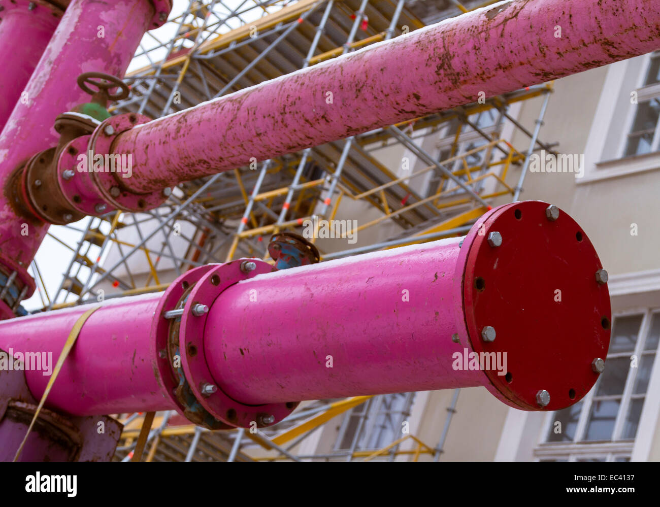 Overhead gas pipe hi-res stock photography and images - Alamy