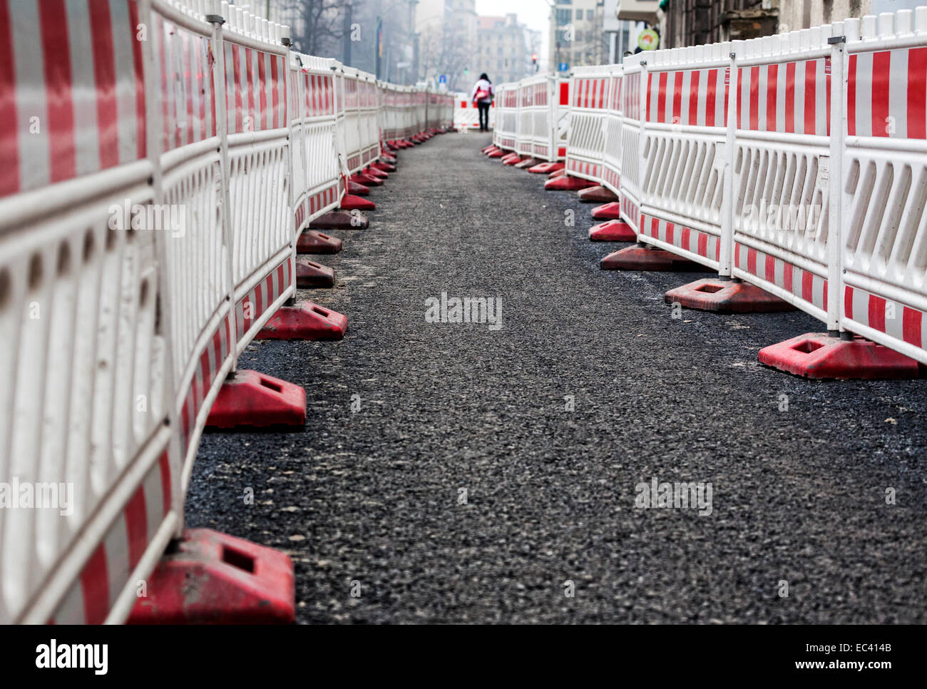 Bottleneck sign hi-res stock photography and images - Alamy