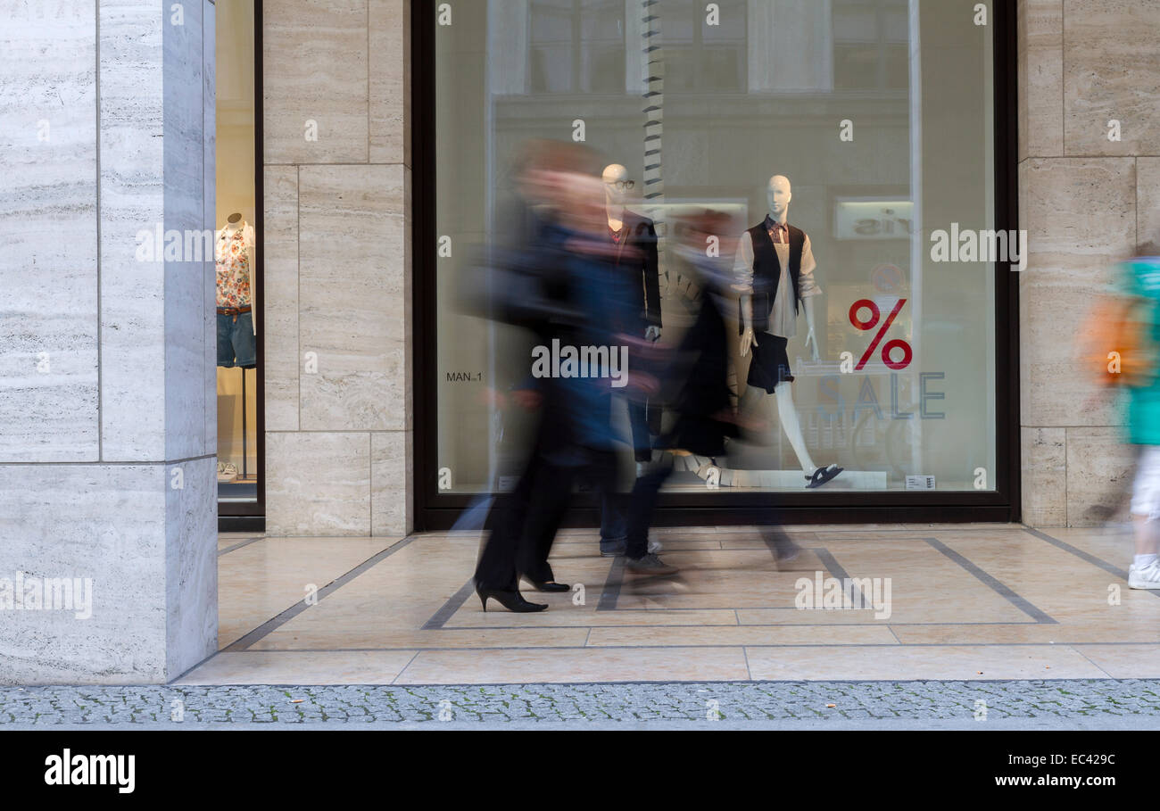 Figure Shopping Center Stock Photos & Figure Shopping Center Stock ...