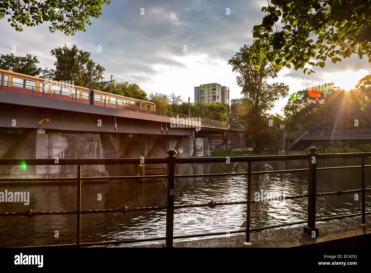 Rail road routes hi-res stock photography and images - Alamy