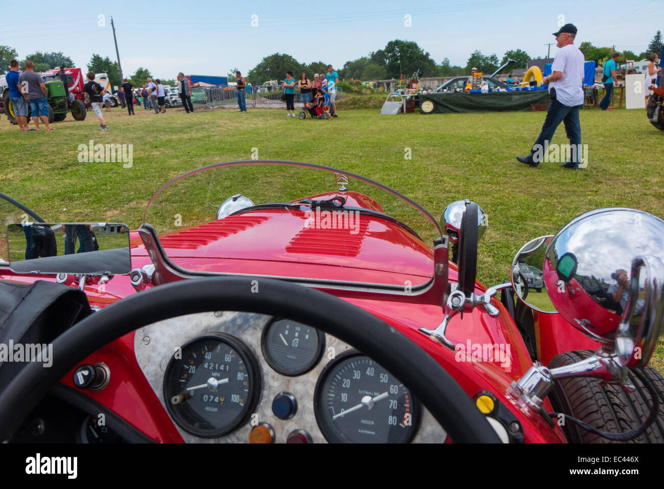 Three wheel kit car in red at the Locomotion Day in Francueil, France ...