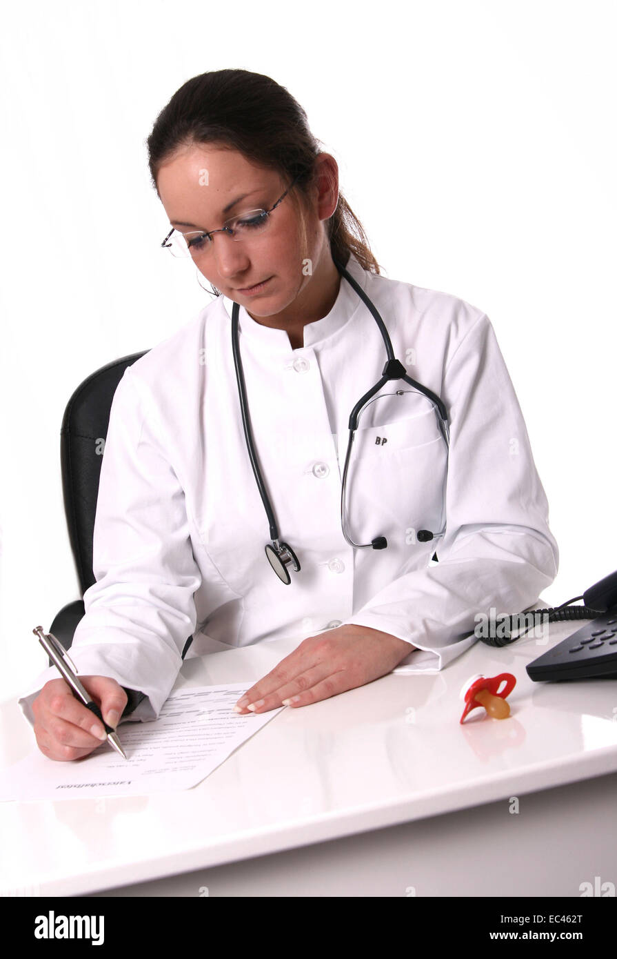 Doctor giving Expert Opinion Stock Photo - Alamy