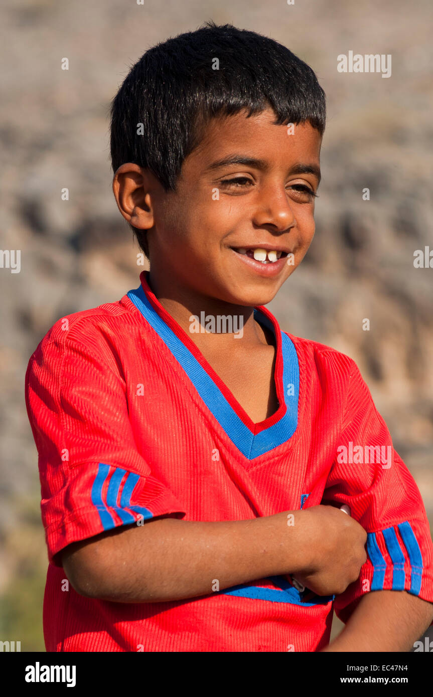 Omani boy smiling hi-res stock photography and images - Alamy
