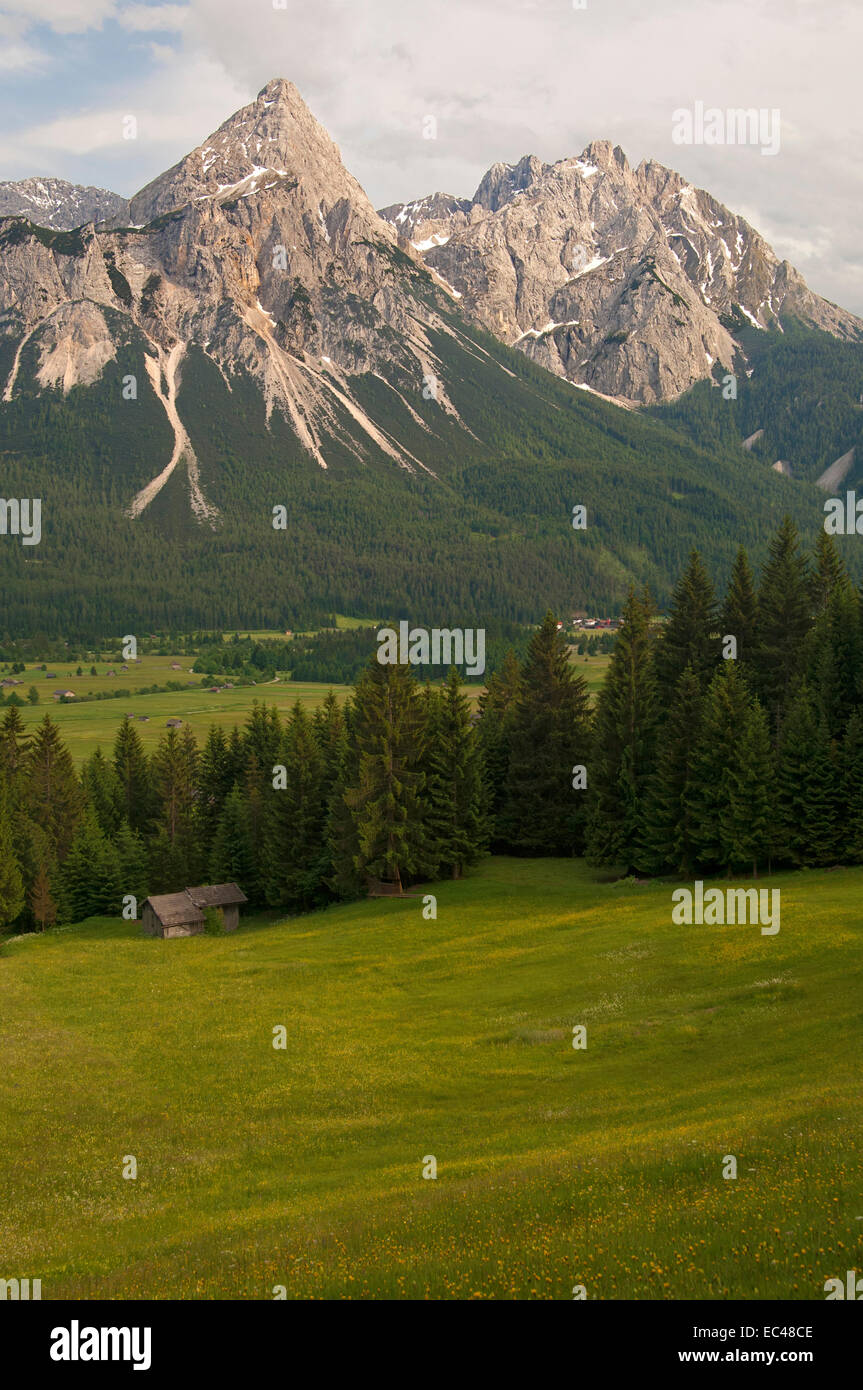 Peaks Ehrwalder Sonnenspitze and Gruenstein, Ehrwald region, Ehrwald ...
