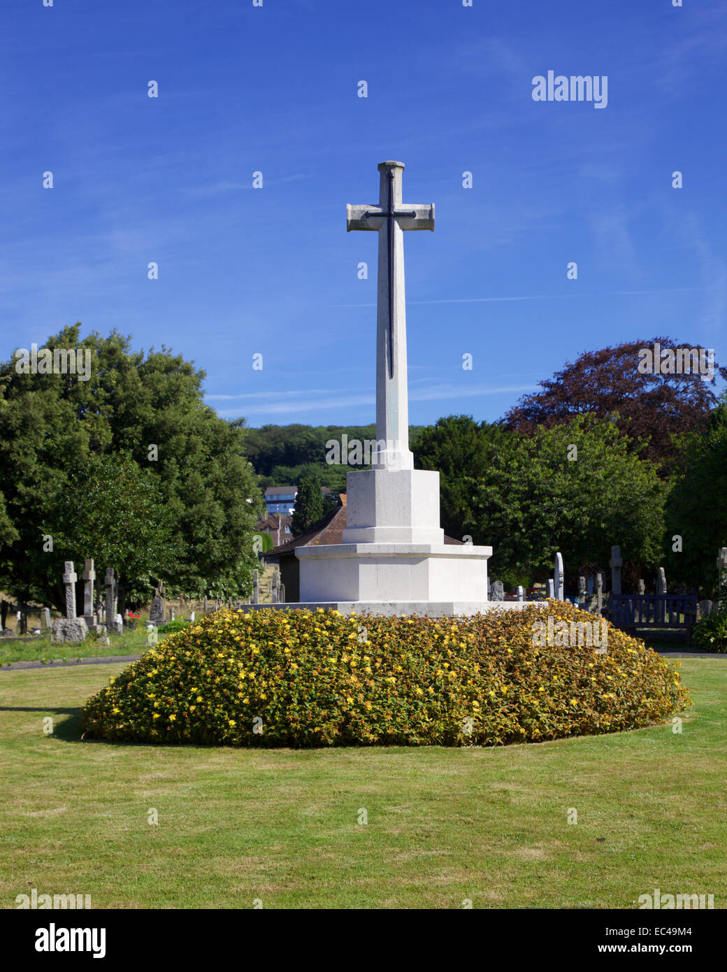 The cross of sacrifice for soldiers who died in the 1st world war in ...