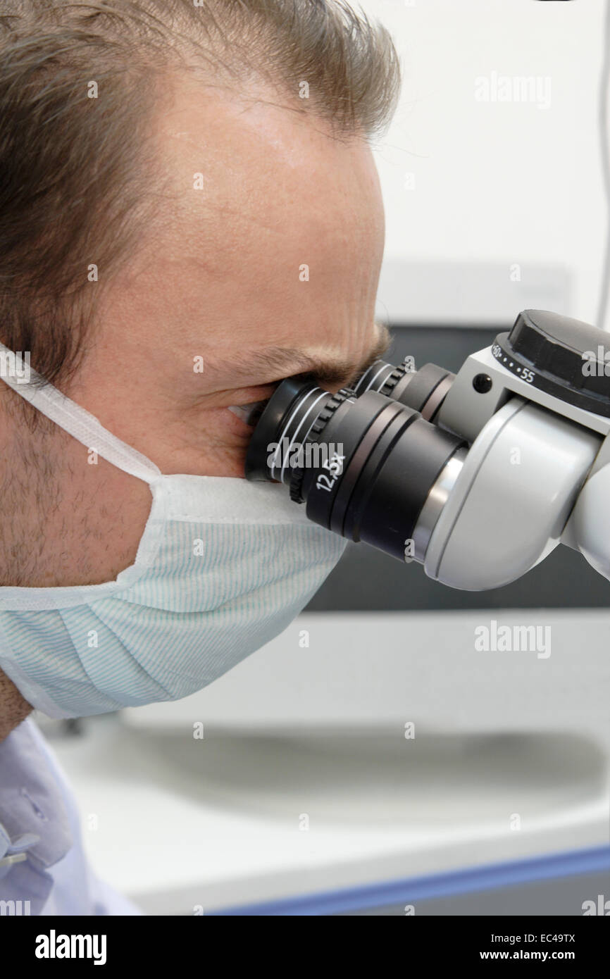 Human teeth microscope hi-res stock photography and images - Alamy