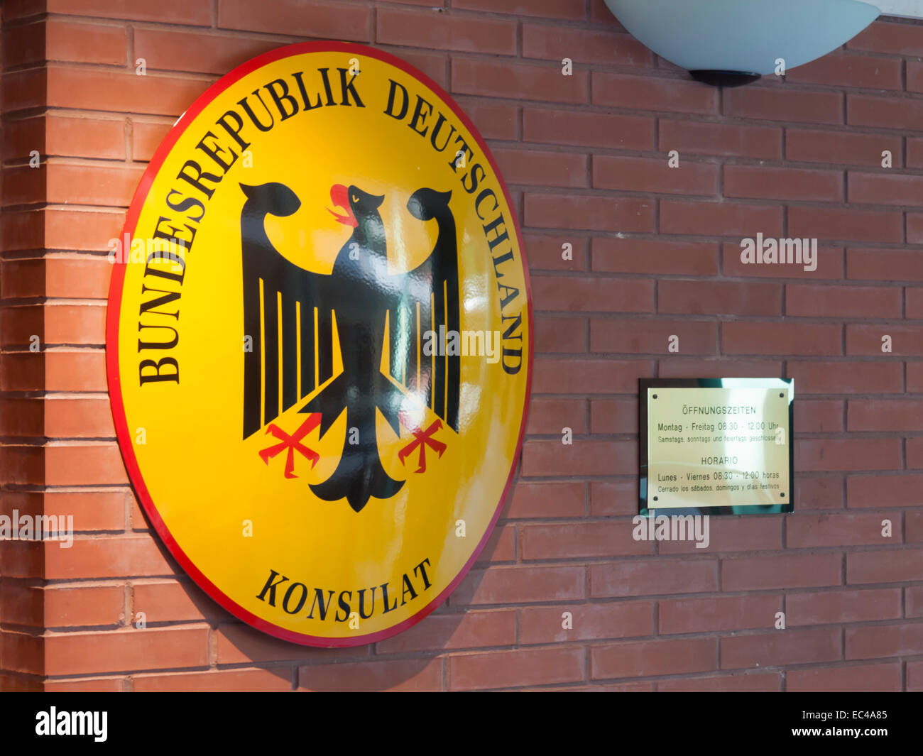 The german consulate hi-res stock photography and images - Alamy