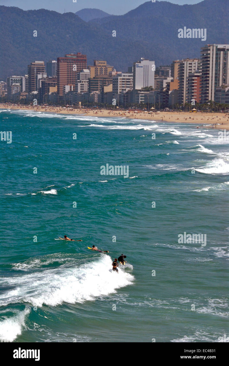 Beach life on Ipanema beach in Rio de Janeiro, Brazil Stock Photo - Alamy