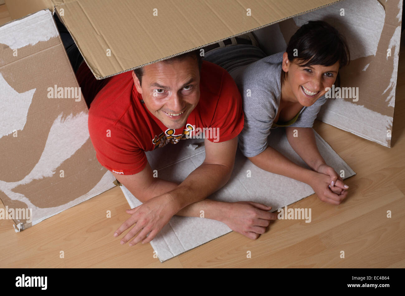 Two women looking box hi-res stock photography and images - Alamy