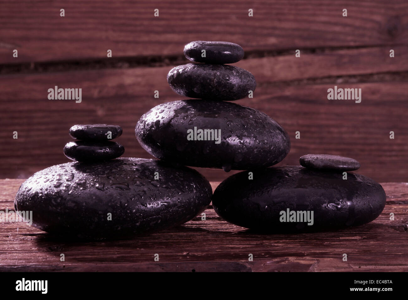 Hot stone massages hi-res stock photography and images - Alamy