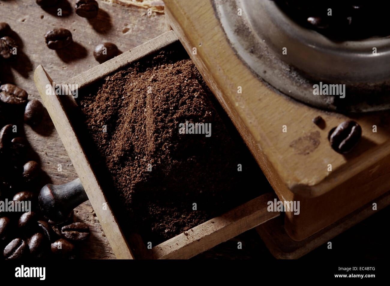 old Coffee mill Stock Photo - Alamy