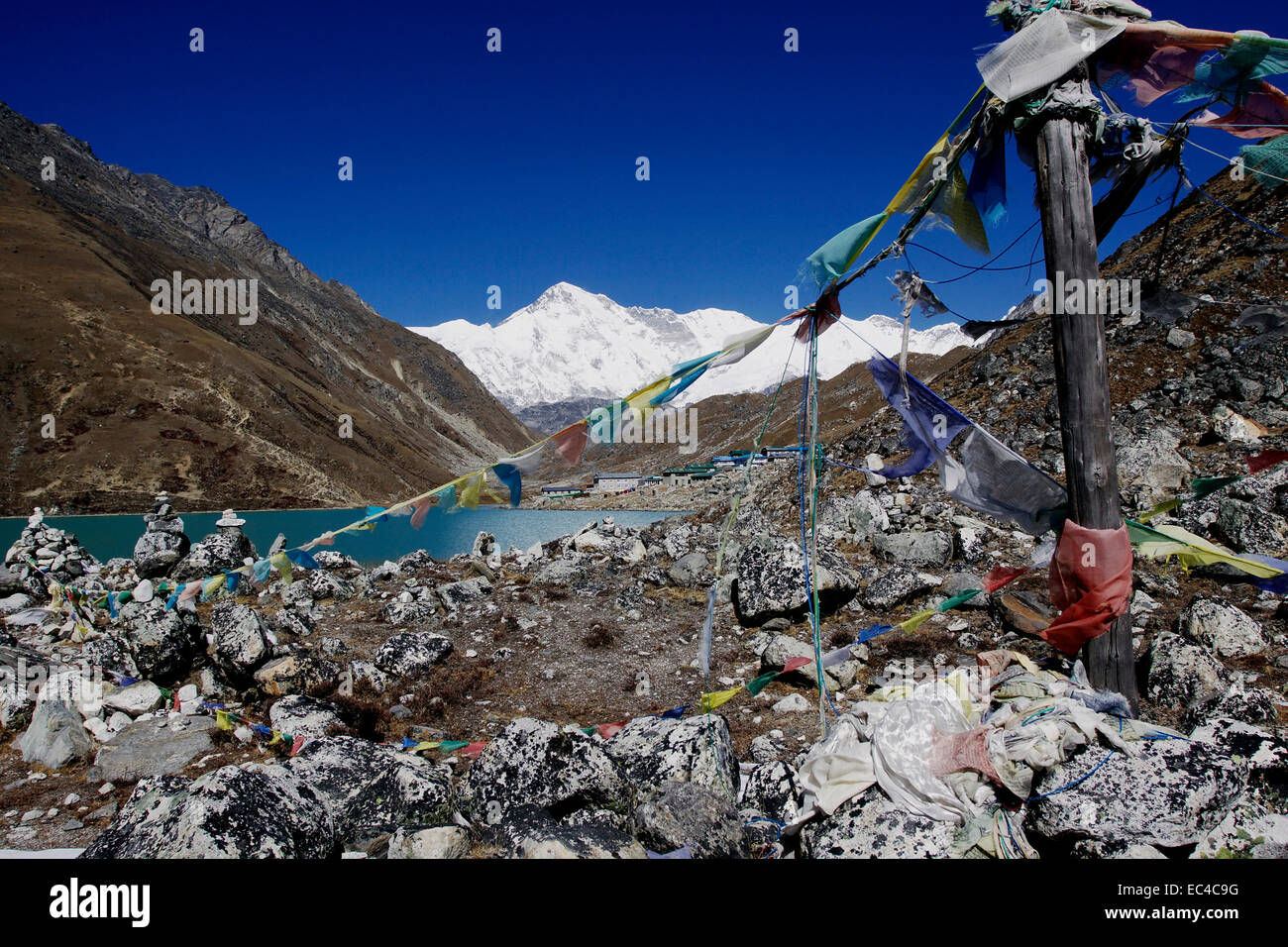 Tso symbol hi-res stock photography and images - Alamy