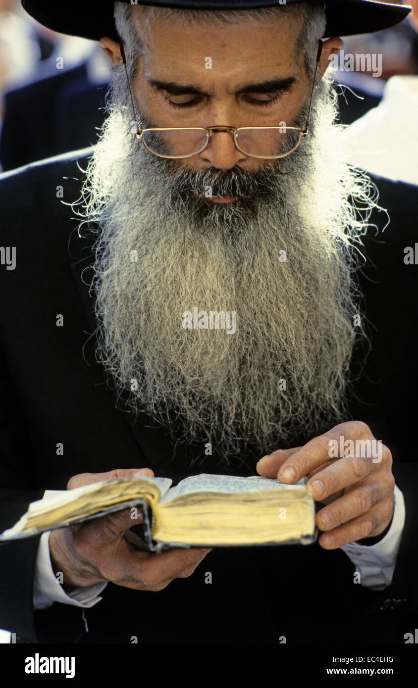Western wall jerusalem writing hi-res stock photography and images - Alamy