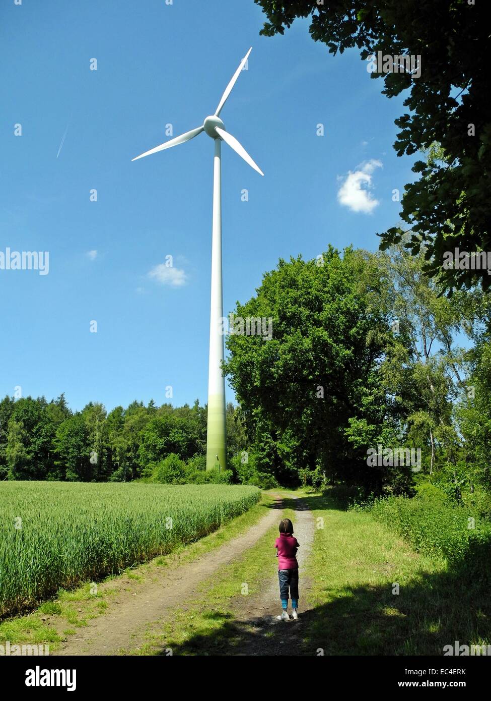 Child wind farm hi-res stock photography and images - Alamy