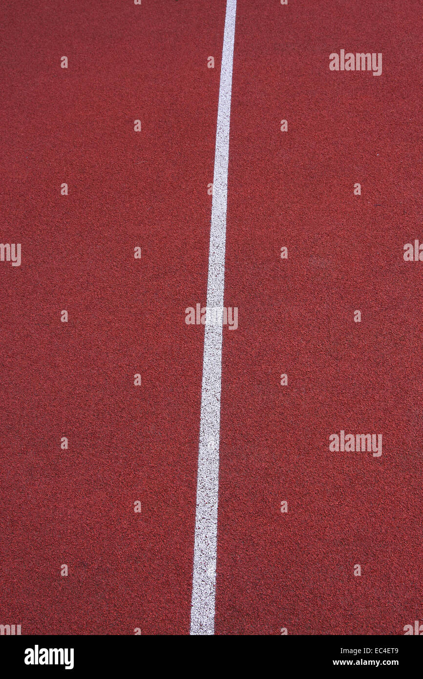 Cinder running track hi-res stock photography and images - Alamy