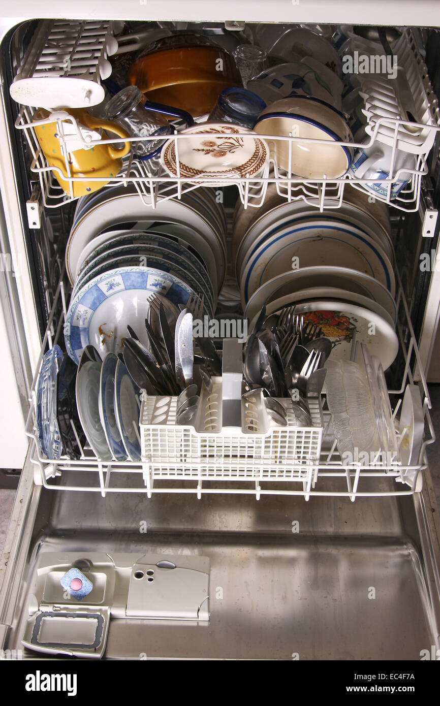 Dishwashing machine tabs hi-res stock photography and images - Alamy