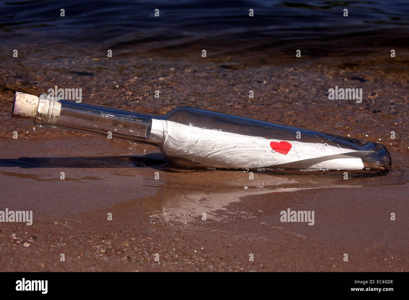Water bottle symbols hi-res stock photography and images - Alamy