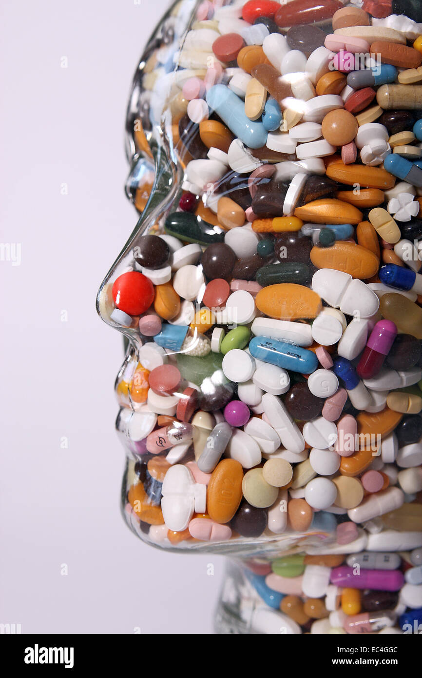 Flush pills hi-res stock photography and images - Alamy