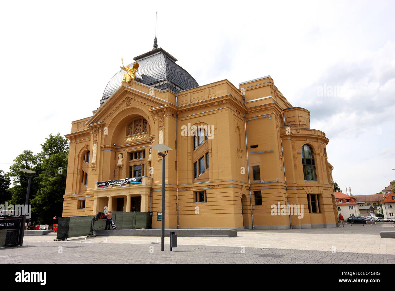 Theater gera hi-res stock photography and images - Alamy