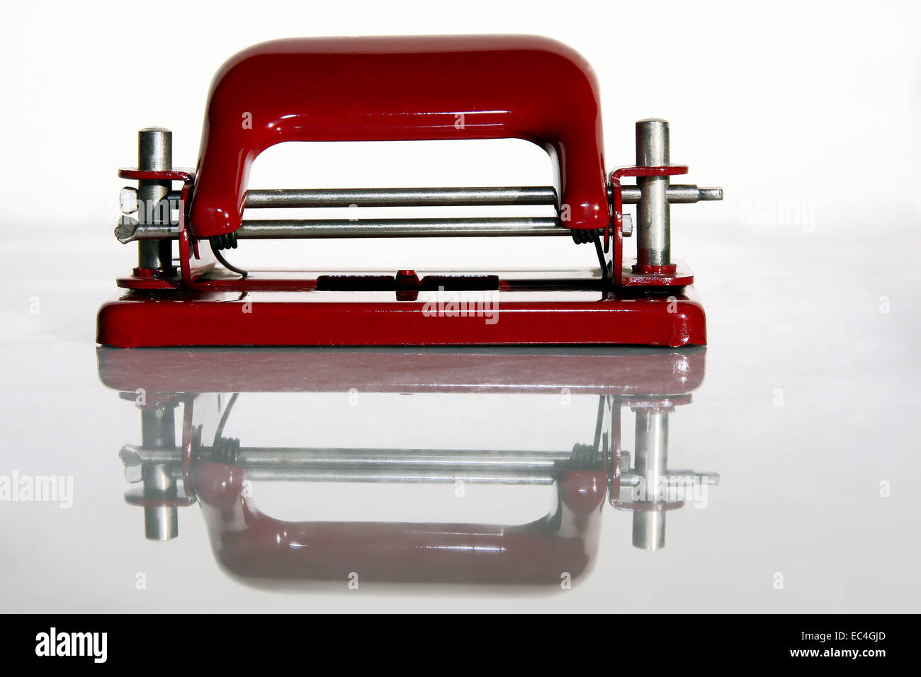 Paper Hole Punch Stock Photos & Paper Hole Punch Stock Images - Alamy