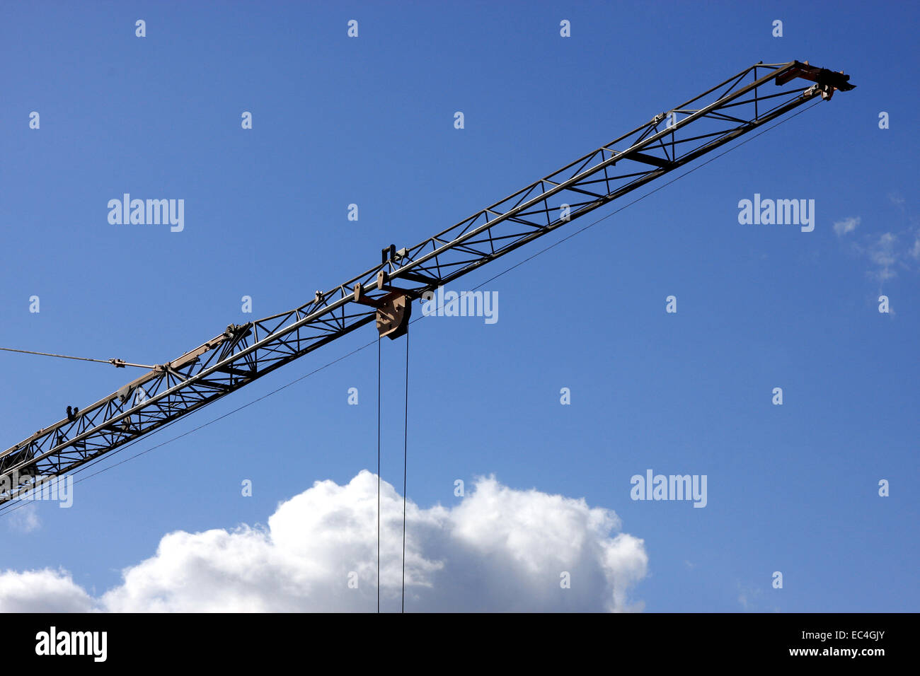 Building crane hi-res stock photography and images - Alamy