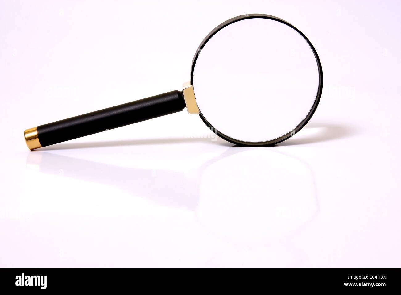 Magnifying aid hi-res stock photography and images - Alamy