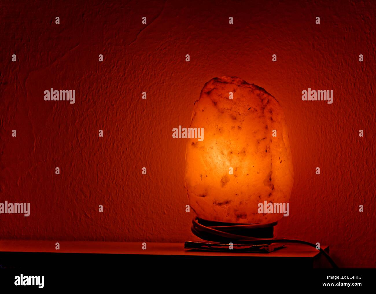 Salt lamp hi-res stock photography and images - Alamy