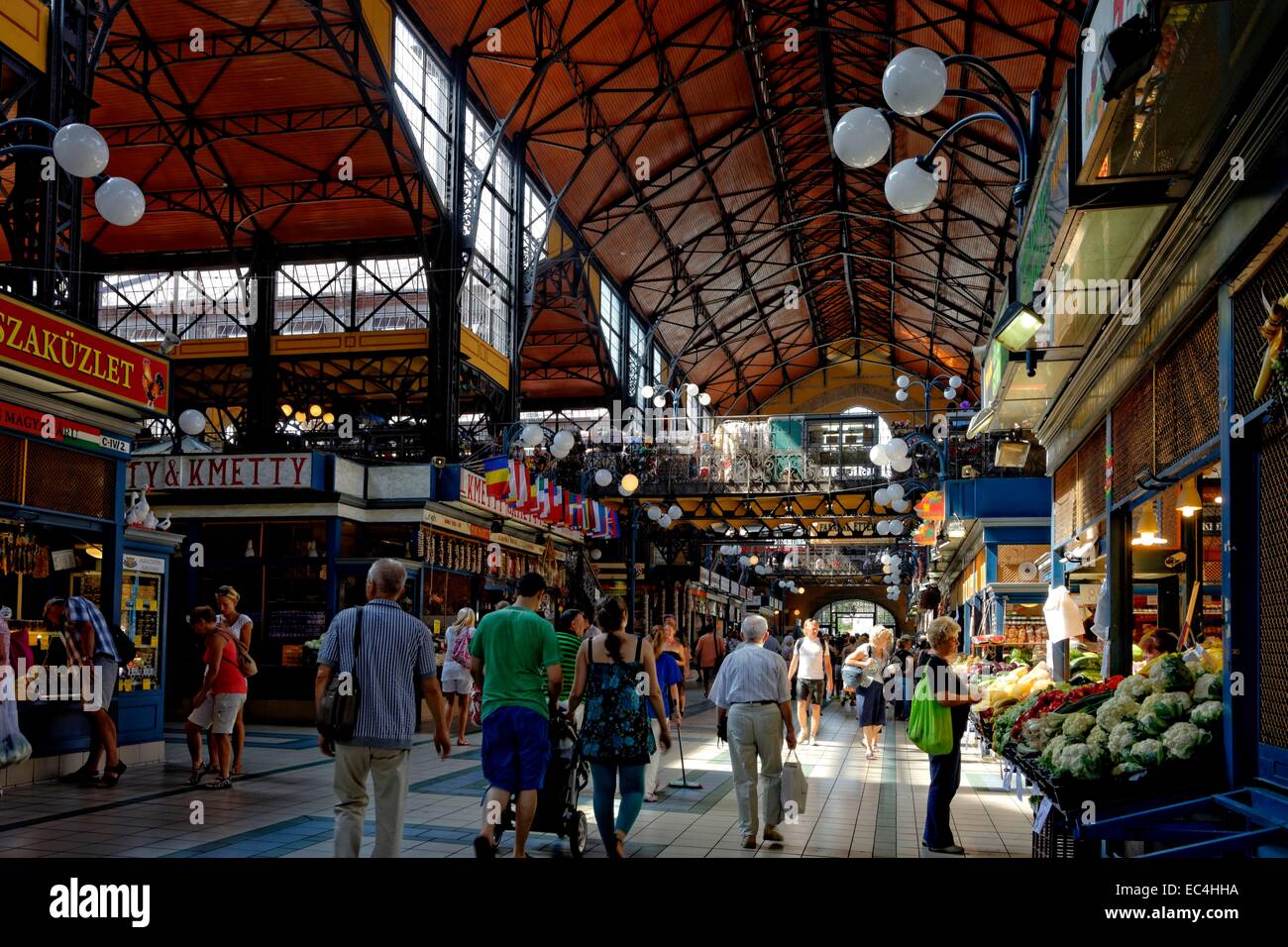 Central market Hall in Budapest, iron construction Stock Photo - Alamy