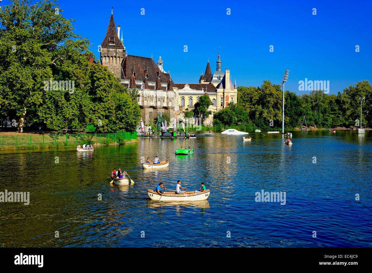 Medieval rowing boat hi-res stock photography and images - Alamy