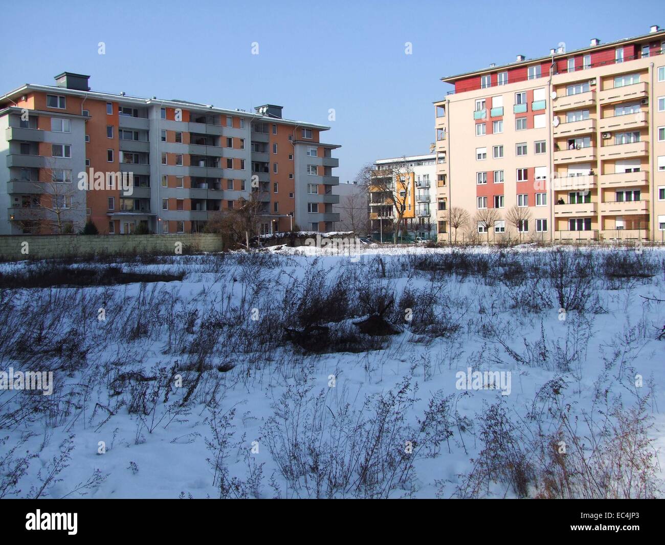 Vacant block of land hi-res stock photography and images - Alamy