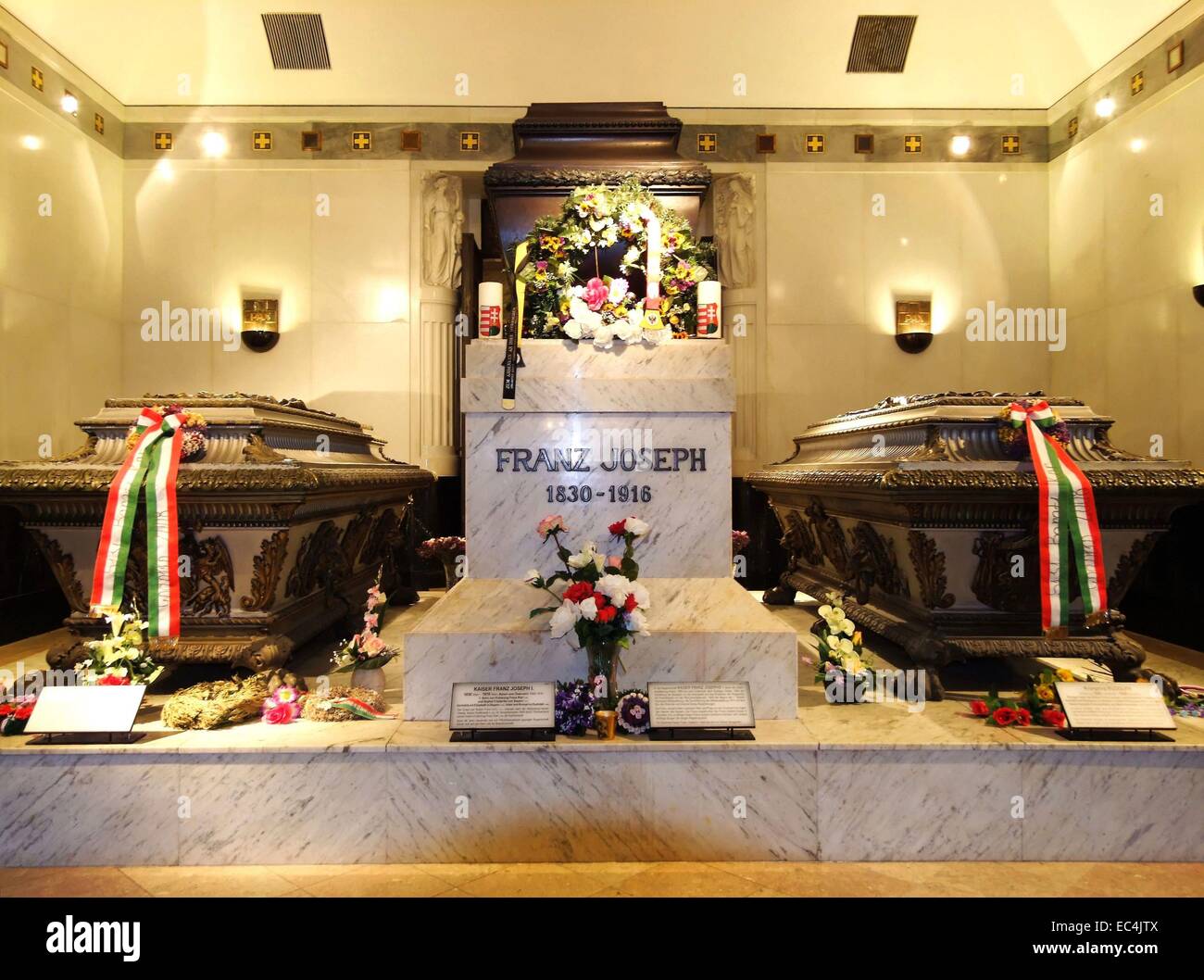 Habsburg crypt hi-res stock photography and images - Alamy