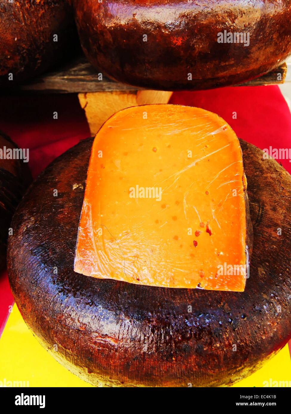Dutch cheese markets hi-res stock photography and images - Alamy