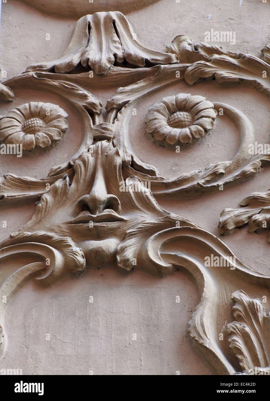 Face stucco hi-res stock photography and images - Alamy