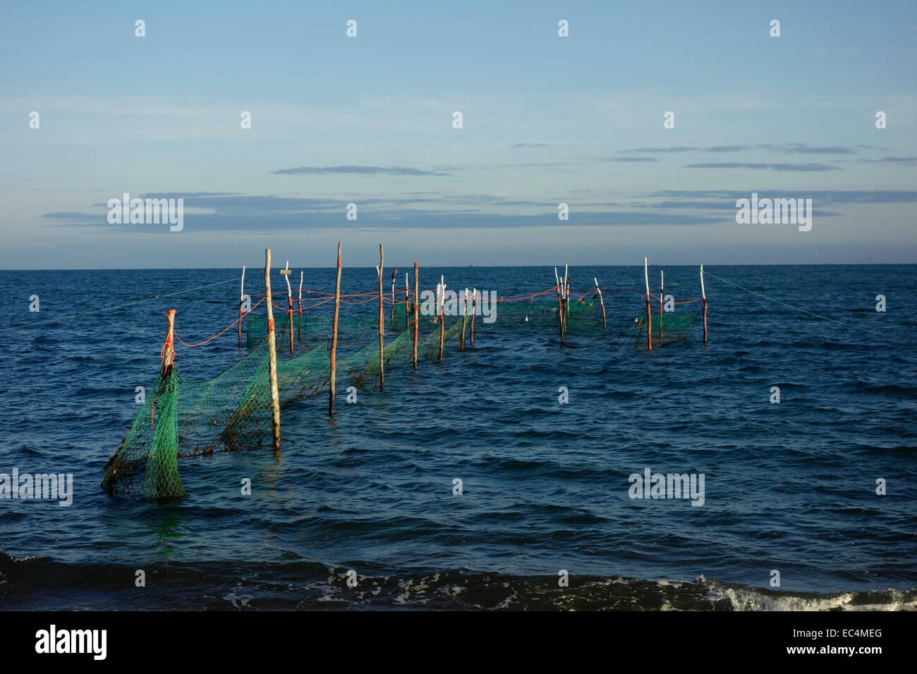 Fort pond bay beach hi-res stock photography and images - Alamy