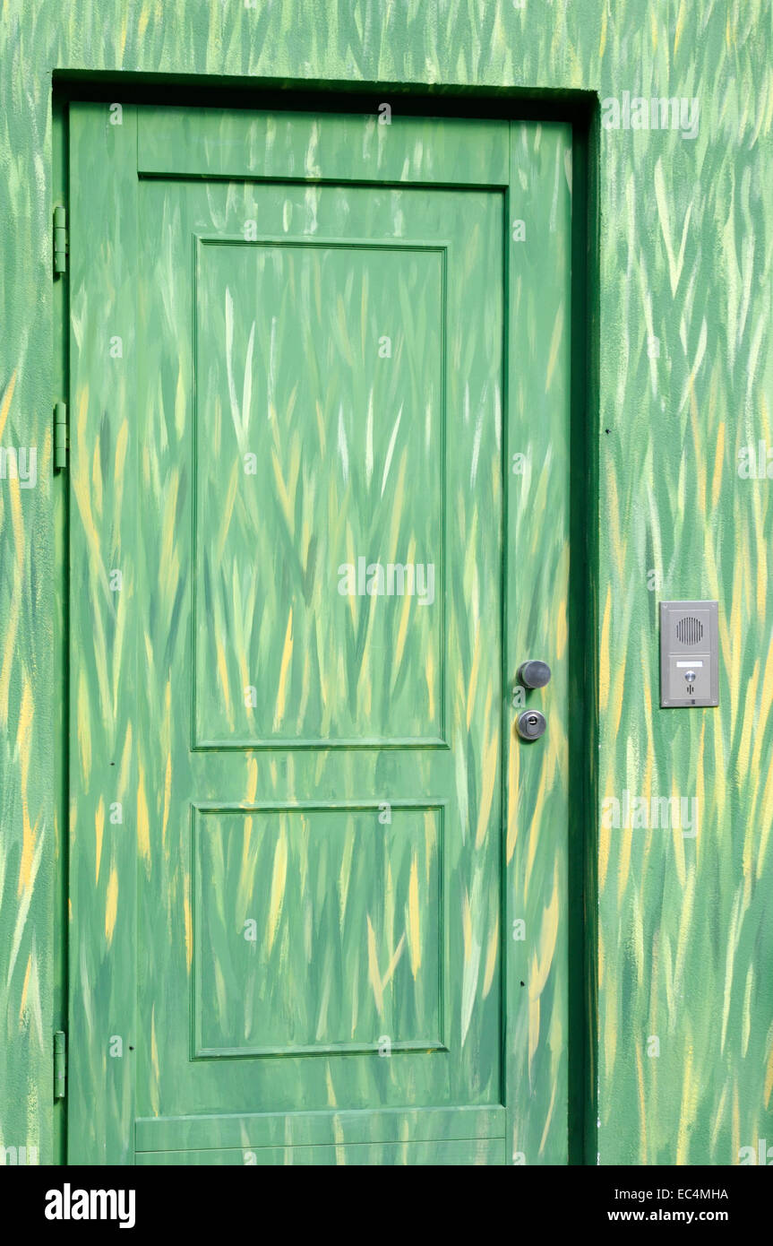 Grass door hi-res stock photography and images - Alamy
