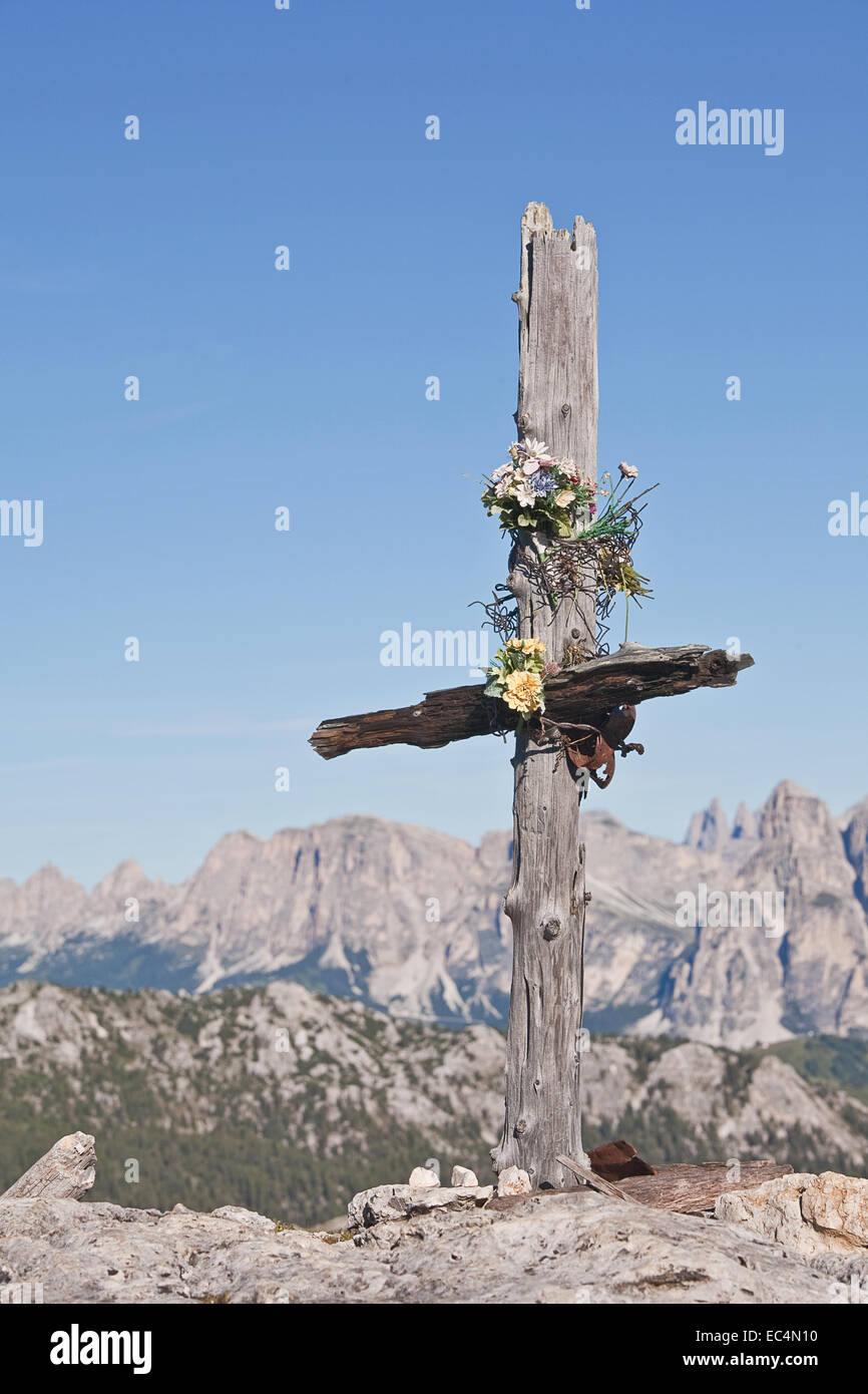 The small cross hi-res stock photography and images - Alamy