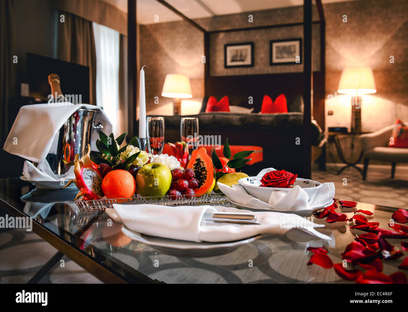 Romantic hotel rose hi-res stock photography and images - Alamy