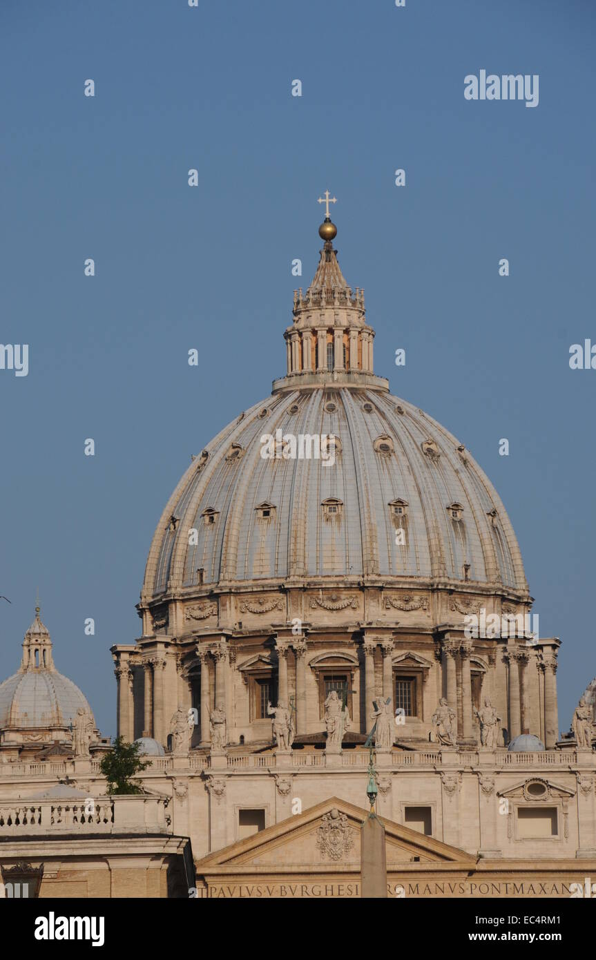 Saint Peters Cathedral in Rome Stock Photo - Alamy