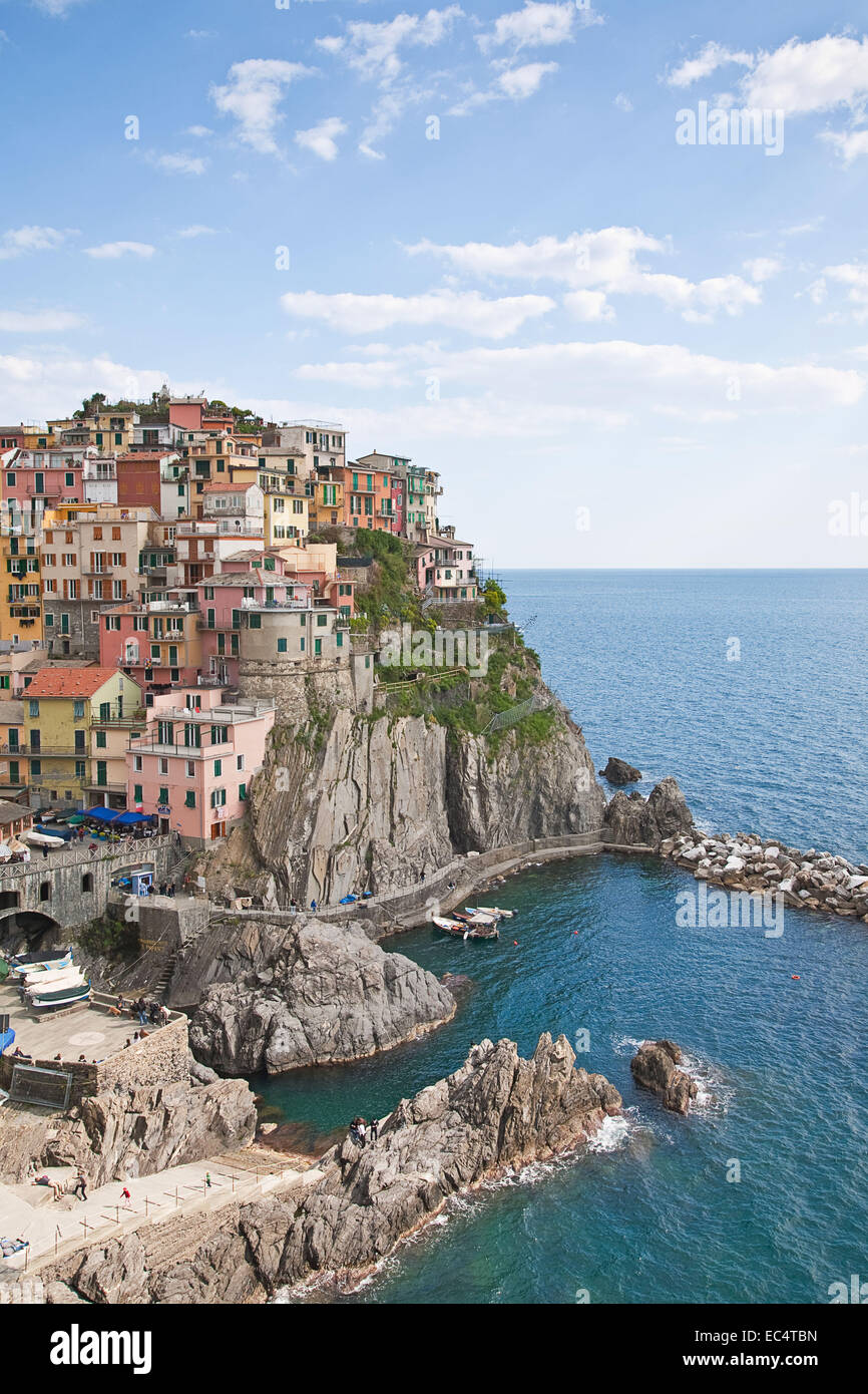 Nested structure hi-res stock photography and images - Alamy